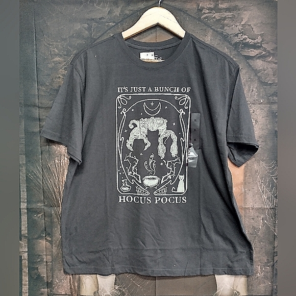 Disney | Tops | New Hocus Pocus Graphic T Shirt Extra Large Official Movie Merch Halloween Xl ...
